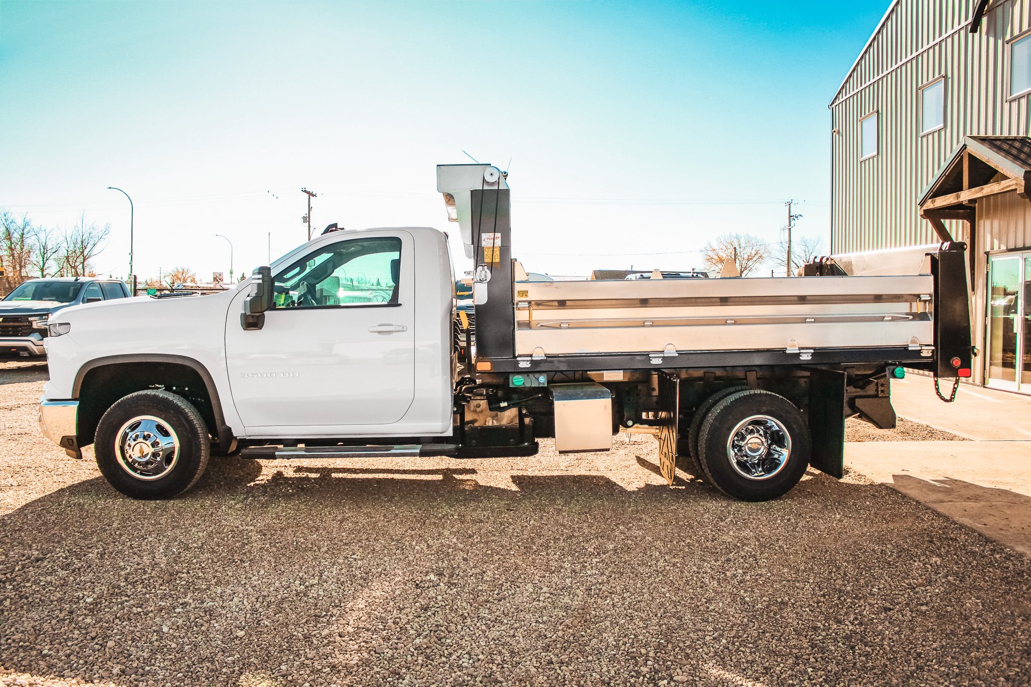 Hybrid Unibody Dump Body - Arrow Equipment
