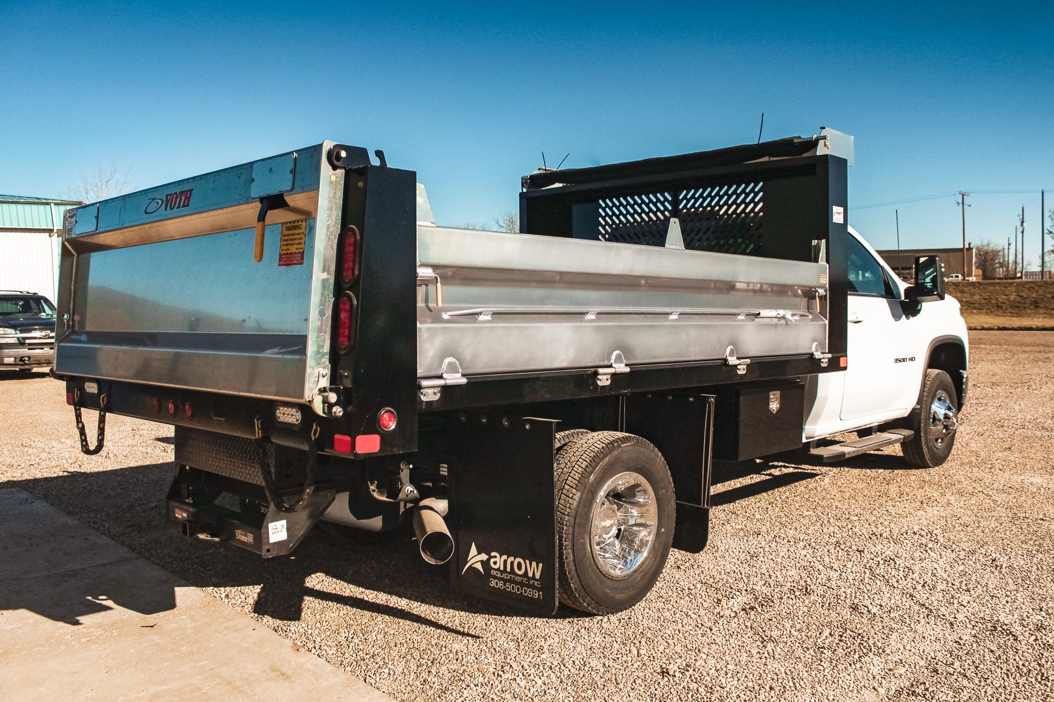 Hybrid Unibody Dump Body - Arrow Equipment