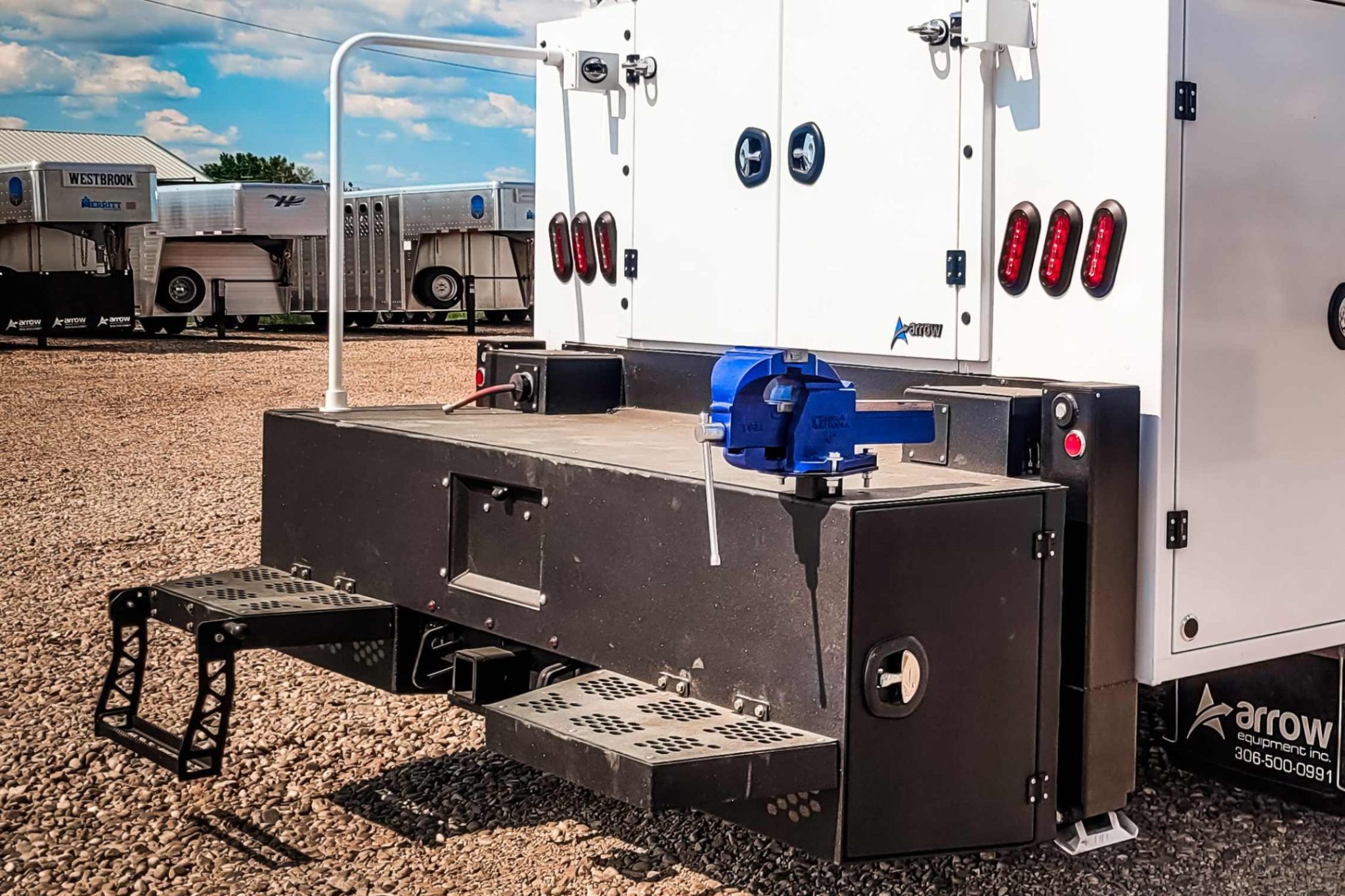 The Milron 14 Series Workbench Bumper - Arrow Equipment