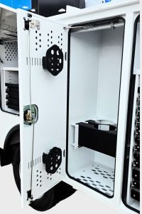 11 Series Service Body – Door Latch Design That Lasts - Arrow Equipment